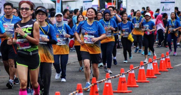 Lari Marathon Ternyata Bisa Jadi Pilihan Olahraga Hingga Usia Senja ...
